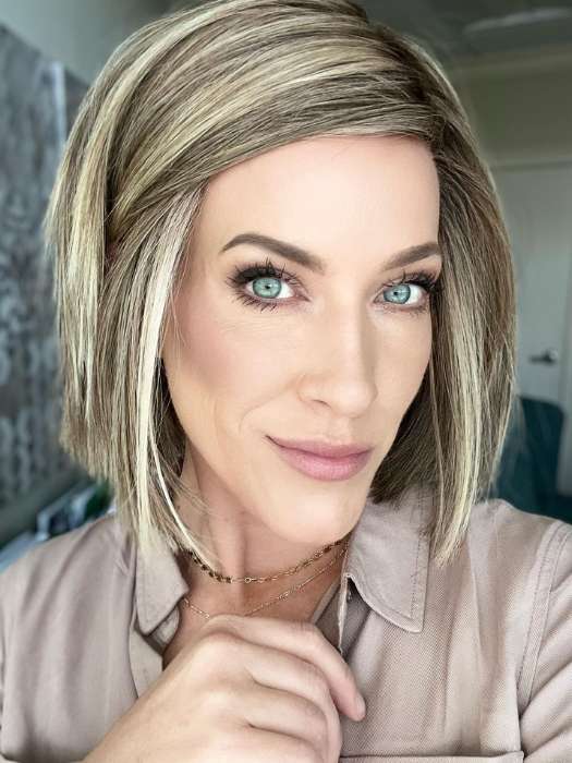 Lia II | Synthetic Lace Front Wig (Mono Part) – Wigs.com