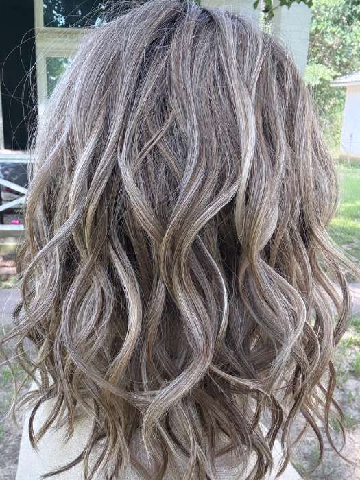 Wavy Day by Raquel Welch | Synthetic Wig – Wigs.com