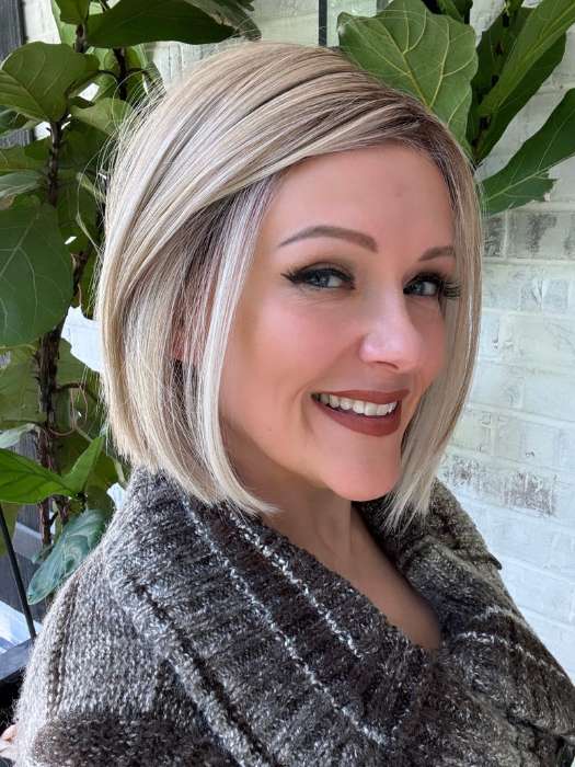 Lia II | Synthetic Lace Front Wig (Mono Part) – Wigs.com