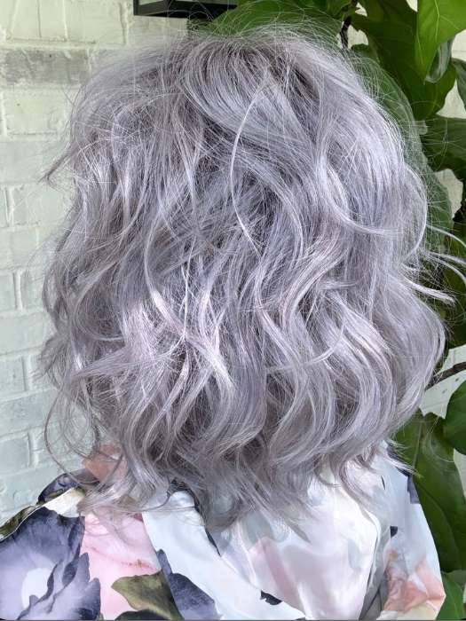 Breezy Wavez by Rene Of Paris | HF Synthetic Wig – Wigs.com