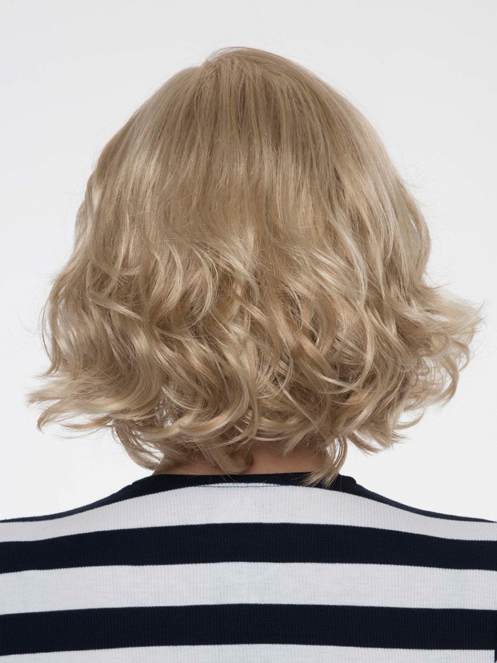 Coco Wavy Synthetic Wig by Envy | Lace Front – Wigs.com